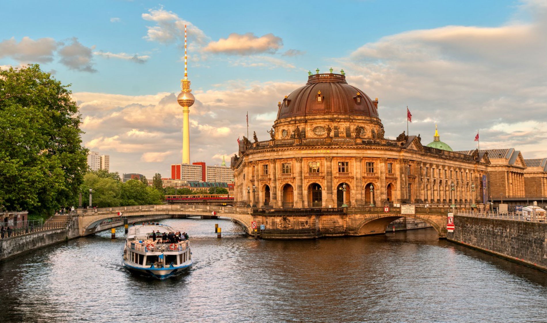 4-Star Hotel in Berlin? Book at Pestana Berlin Official Website!