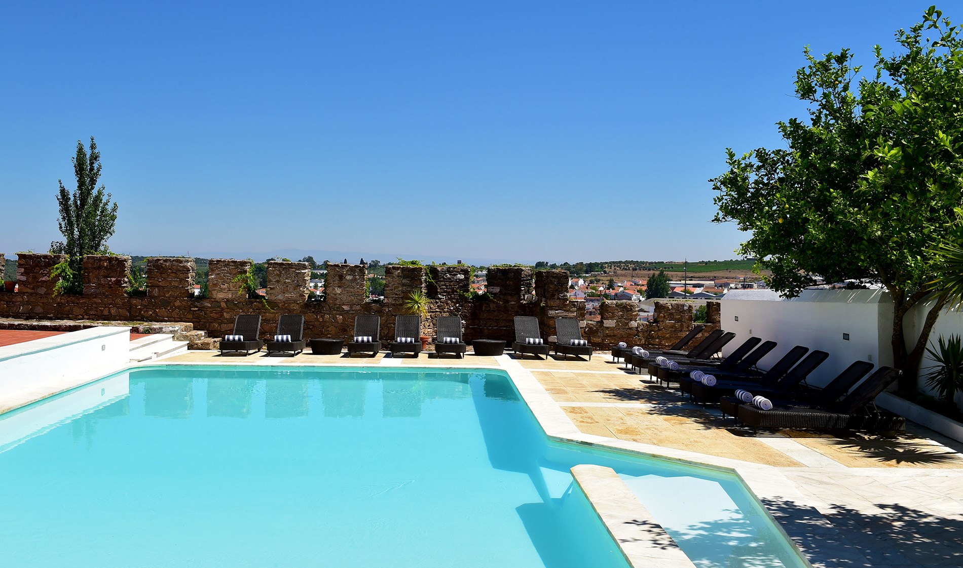 Hotel in Estremoz? Book at Pousada Estremoz Official Website!